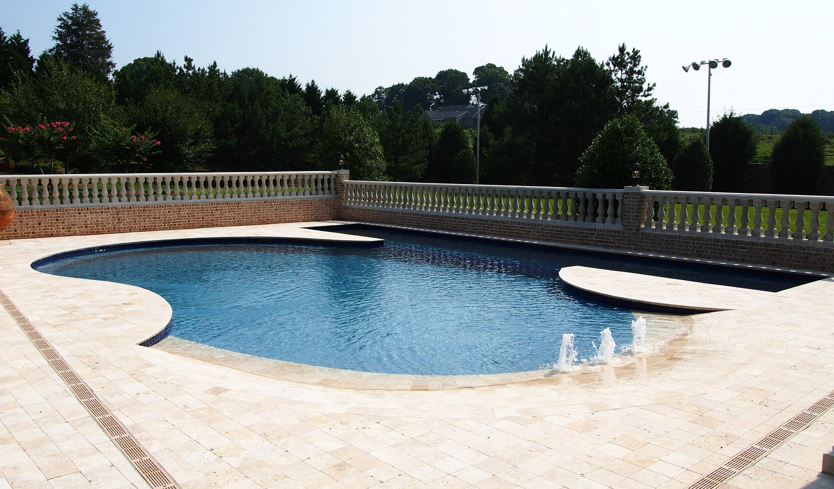 Gallery of Custom Pools & Features